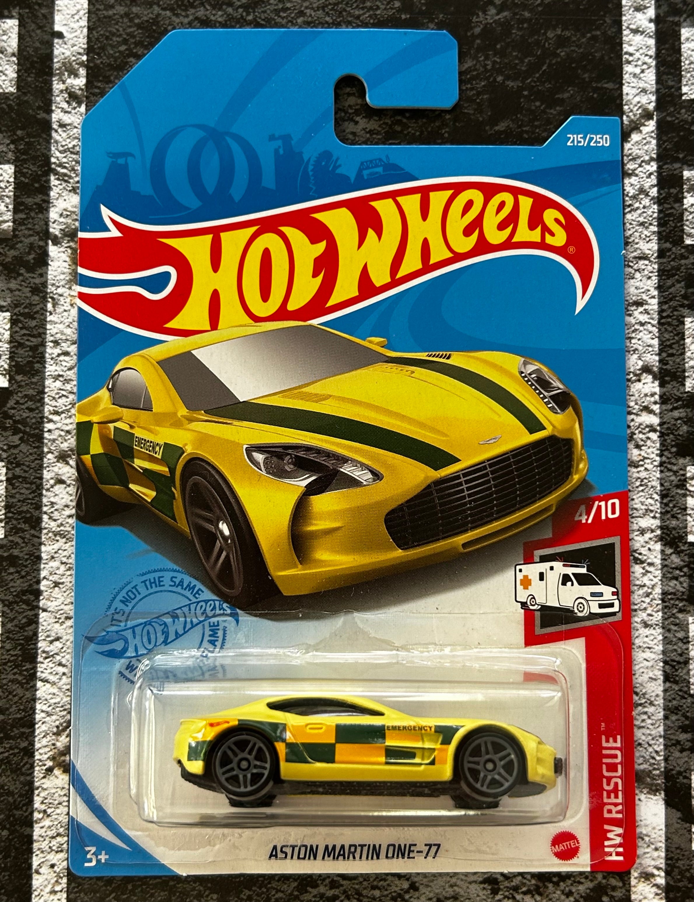 Mattel Hot Wheels Diecast Basic 1:64 - Aston Martin One-77 HW Rescue ...
